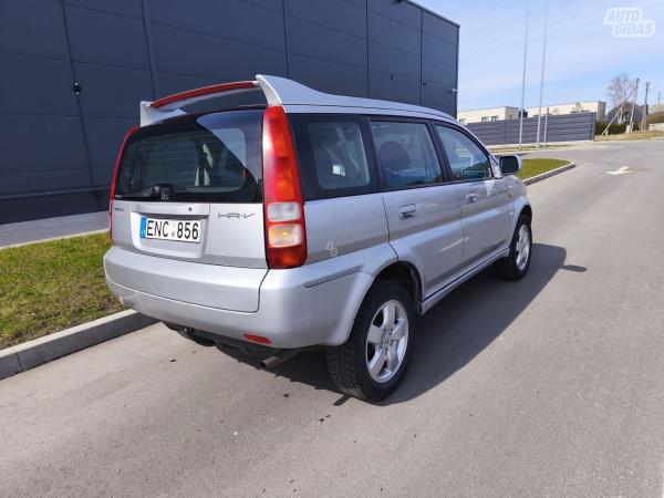 Honda HR-V 2001 Kauņa, ar dzinēja tilpumu 1.60 L un nobraukumu 216 tūkst. km par 1350 €, foto 5 vietnē AUTOMOTO.COM.LV