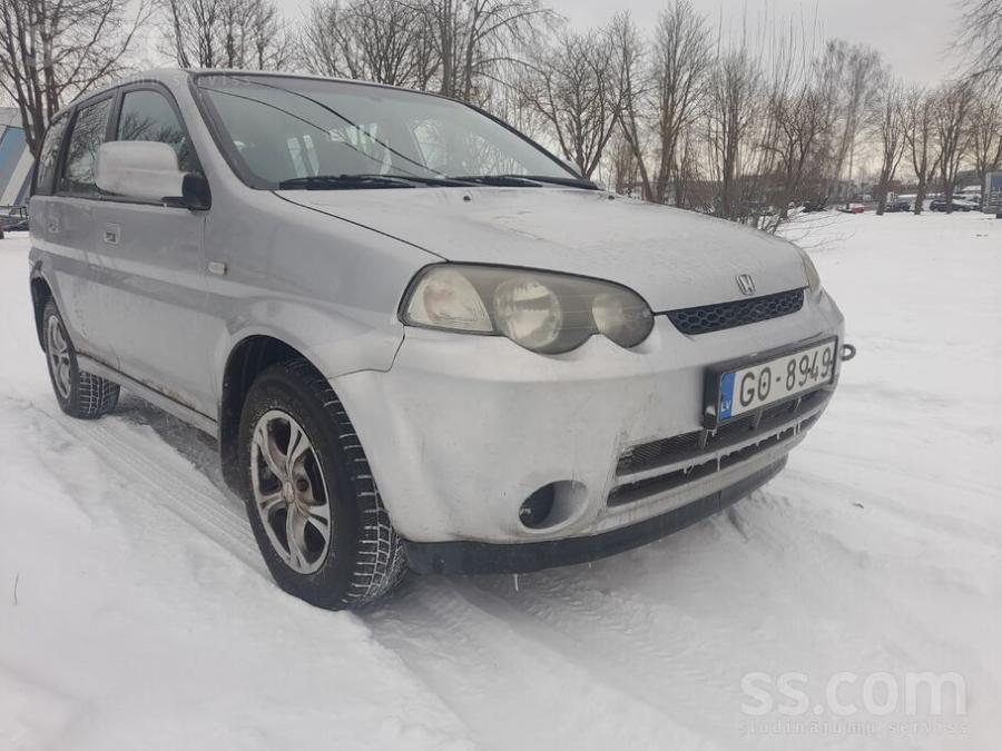 Honda HR-V 2004 Rīga, ar dzinēja tilpumu 1.60 L un nobraukumu 259 tūkst. km par 1200 €, foto 2 vietnē AUTOMOTO.COM.LV