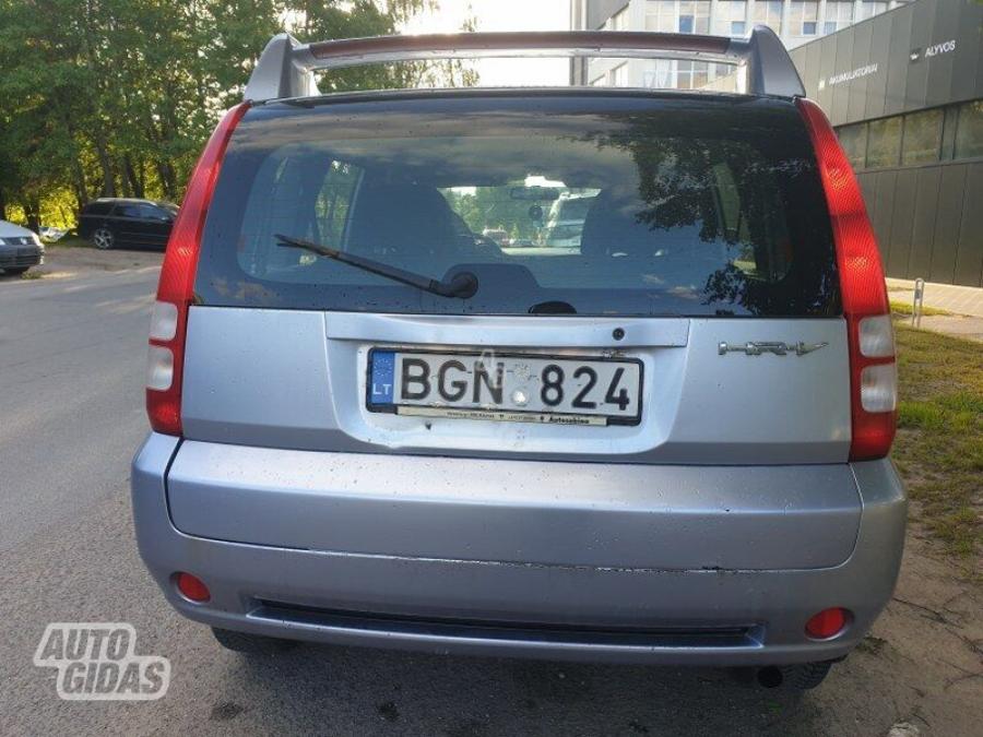 Honda HR-V 2006 in Vilnius, with an engine capacity of 1.60 L and mileage of 269 thousand km for 200 €, photo 6 on AUTOMOTO.COM.LV