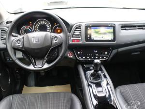 Honda HR-V 2016 in Vilnius, with an engine capacity of 1.50 L and mileage of 86 thousand km for 16124 €, photo 4 on AUTOMOTO.COM.LV