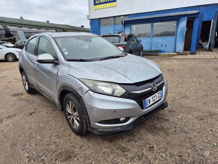 Honda HR-V 2018 Tauragė, ar dzinēja tilpumu 1.50 L un nobraukumu 110 tūkst. km par 5200 €, foto 1 vietnē AUTOMOTO.COM.LV