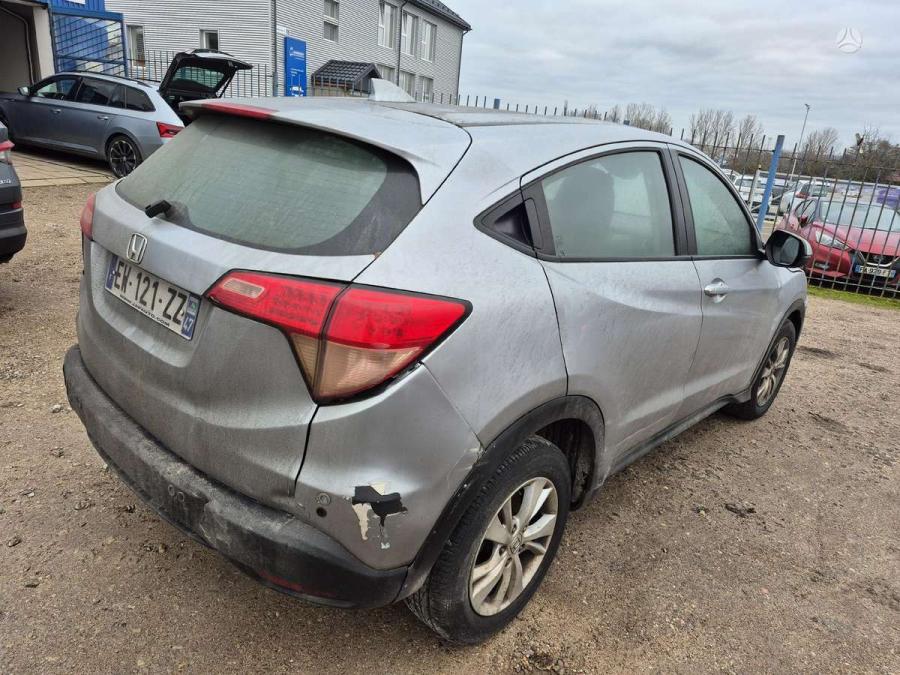 Honda HR-V 2018 Tauragė, ar dzinēja tilpumu 1.50 L un nobraukumu 110 tūkst. km par 5200 €, foto 3 vietnē AUTOMOTO.COM.LV