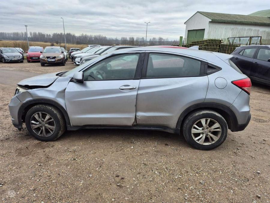 Honda HR-V 2018 Tauragė, ar dzinēja tilpumu 1.50 L un nobraukumu 110 tūkst. km par 5200 €, foto 6 vietnē AUTOMOTO.COM.LV