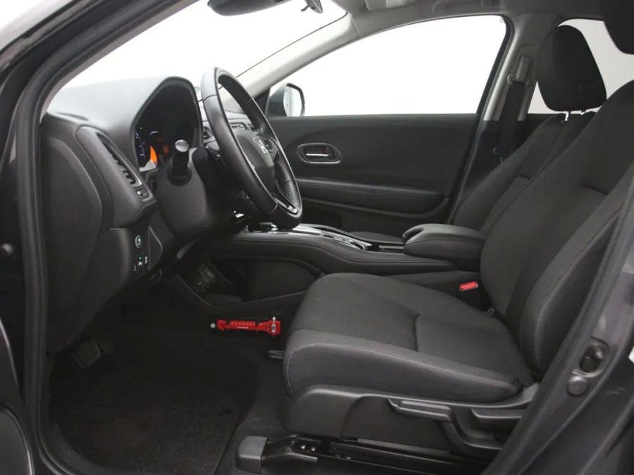 Honda HR-V 2021 in Vilnius, with an engine capacity of 1.50 L and mileage of 192 thousand km for 15399 €, photo 5 on AUTOMOTO.COM.LV