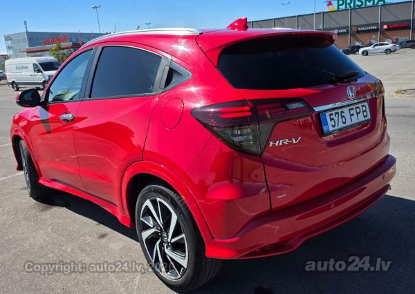 Honda HR-V 2021 Tallina, ar dzinēja tilpumu 1.50 L un nobraukumu 31 tūkst. km par 23900 €, foto 5 vietnē AUTOMOTO.COM.LV