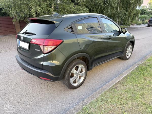 Zaļš Honda HR-V 2016 Klaipėda, ar dzinēja tilpumu 1.80 L un nobraukumu 87 tūkst. km par 12500 €, foto 3 vietnē AUTOMOTO.COM.LV