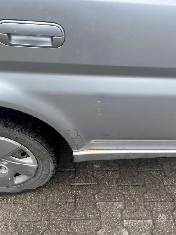 Pelēks Honda HR-V 2001 Viļņa, ar dzinēja tilpumu 1.60 L un nobraukumu 147 tūkst. km par 2100 €, foto 8 vietnē AUTOMOTO.COM.LV