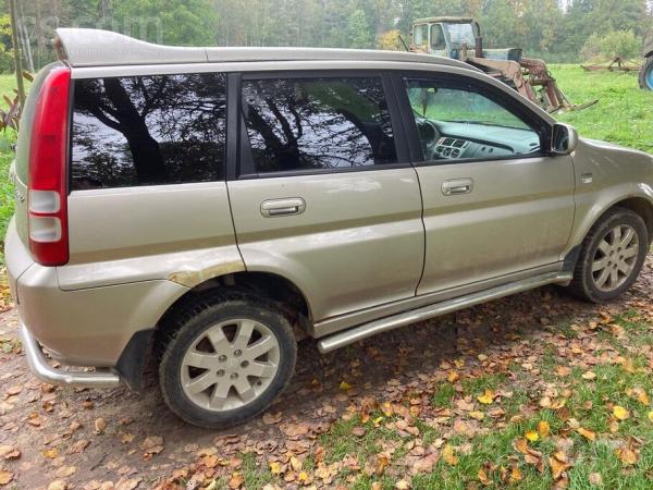Pelēks Honda HR-V 2002 Bauska, ar dzinēja tilpumu 1.60 L un nobraukumu 225 tūkst. km par 450 €, foto 7 vietnē AUTOMOTO.COM.LV