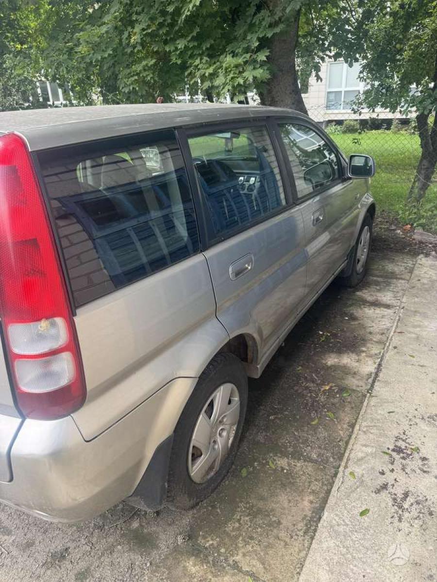 Pelēks Honda HR-V 2003 Kauņa, ar dzinēja tilpumu 1.59 L un nobraukumu 344 tūkst. km par 2000 €, foto 4 vietnē AUTOMOTO.COM.LV
