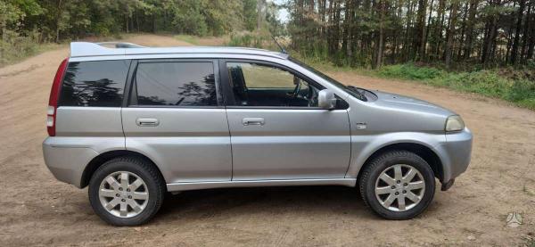 Grey Honda HR-V 2004 in Vilnius, with an engine capacity of 1.59 L and mileage of 224 thousand km for 1500 €, photo 5 on AUTOMOTO.COM.LV