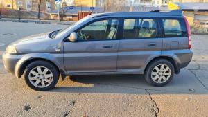 Grey Honda HR-V 2004 in Vilnius, with an engine capacity of 1.59 L and mileage of 191 thousand km for 2000 €, photo 4 on AUTOMOTO.COM.LV