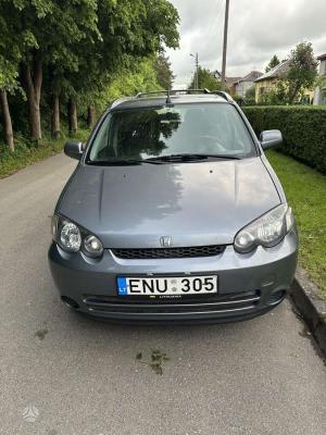 Pelēks Honda HR-V 2005 Klaipėda, ar dzinēja tilpumu 1.59 L un nobraukumu 108 tūkst. km par 1900 €, foto  vietnē AUTOMOTO.COM.LV