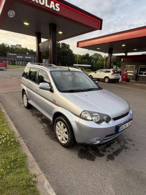 Grey Honda HR-V 2006 in Vilnius, with an engine capacity of 1.59 L and mileage of 269 thousand km for 1400 €, photo  on AUTOMOTO.COM.LV