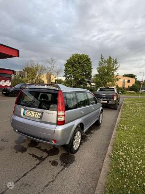 Grey Honda HR-V 2006 in Vilnius, with an engine capacity of 1.59 L and mileage of 269 thousand km for 1400 €, photo 6 on AUTOMOTO.COM.LV