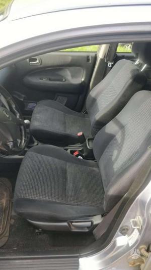Grey Honda HR-V 2006 in Vilnius, with an engine capacity of 1.59 L and mileage of 269 thousand km for 1400 €, photo 7 on AUTOMOTO.COM.LV