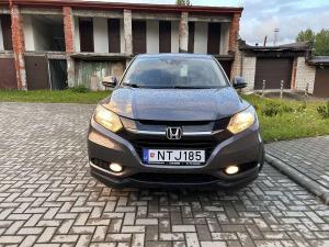Grey Honda HR-V 2015 in Klaipeda, with an engine capacity of 1.60 L and mileage of 166 thousand km for 9500 €, photo 3 on AUTOMOTO.COM.LV