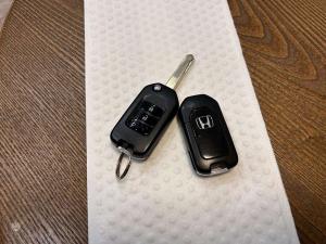Grey Honda HR-V 2015 in Klaipeda, with an engine capacity of 1.60 L and mileage of 166 thousand km for 9500 €, photo 15 on AUTOMOTO.COM.LV