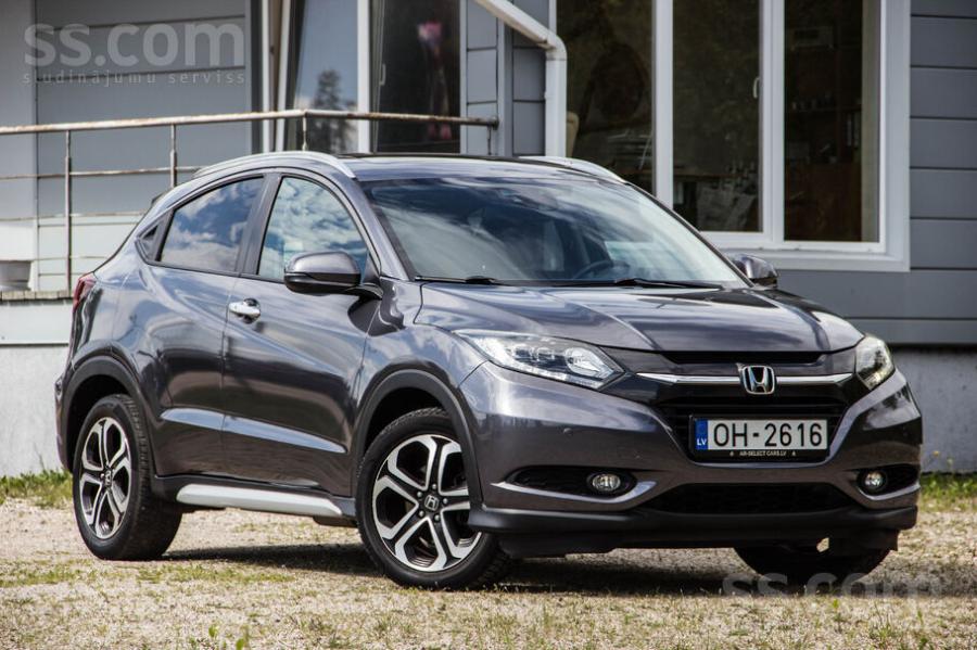 Pelēks Honda HR-V 2015 Tukums, ar dzinēja tilpumu 1.60 L un nobraukumu 203 tūkst. km par 8990 €, foto 3 vietnē AUTOMOTO.COM.LV