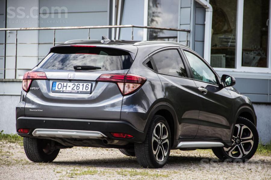 Pelēks Honda HR-V 2015 Tukums, ar dzinēja tilpumu 1.60 L un nobraukumu 203 tūkst. km par 8990 €, foto 6 vietnē AUTOMOTO.COM.LV