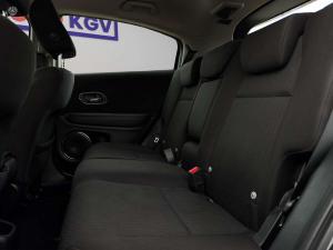 Grey Honda HR-V 2015 in Klaipeda, with an engine capacity of 1.60 L and mileage of 168 thousand km for 9499 €, photo 12 on AUTOMOTO.COM.LV