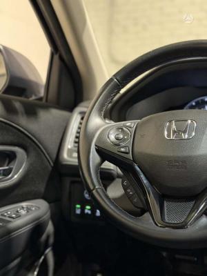 Pelēks Honda HR-V 2016 Klaipėda, ar dzinēja tilpumu 1.50 L un nobraukumu 194 tūkst. km par 12900 €, foto 18 vietnē AUTOMOTO.COM.LV