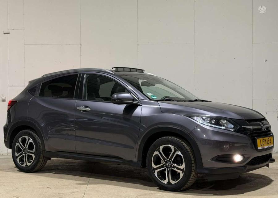 Pelēks Honda HR-V 2016 Klaipėda, ar dzinēja tilpumu 1.50 L un nobraukumu 194 tūkst. km par 12900 €, foto 21 vietnē AUTOMOTO.COM.LV