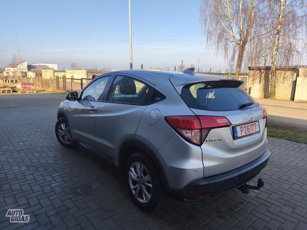 Pelēks Honda HR-V 2016 Jurbarkas, ar dzinēja tilpumu 1.60 L un nobraukumu 246 tūkst. km par 7800 €, foto 4 vietnē AUTOMOTO.COM.LV