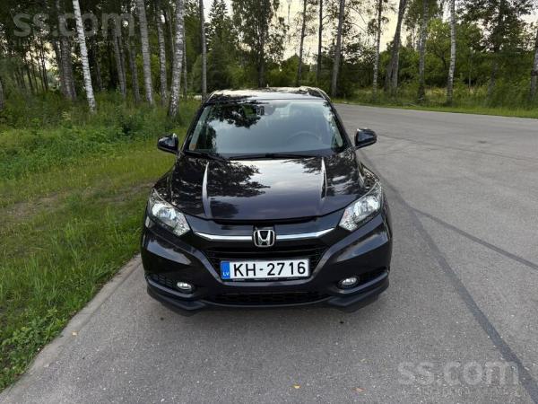Pelēks Honda HR-V 2016 Ogre, ar dzinēja tilpumu 1.60 L un nobraukumu 254 tūkst. km par 5200 €, foto 3 vietnē AUTOMOTO.COM.LV