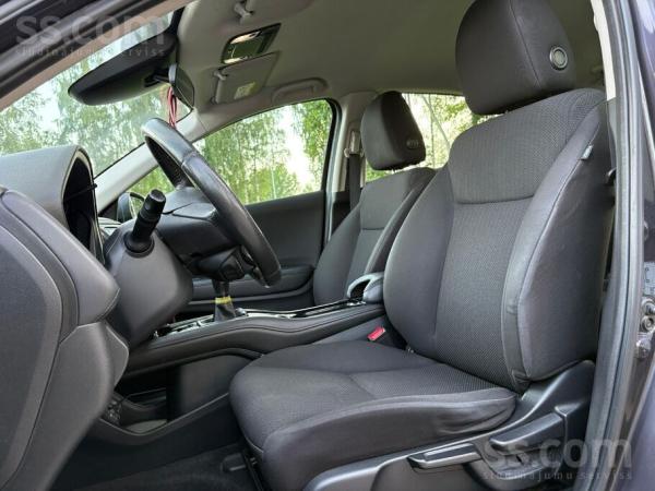 Pelēks Honda HR-V 2016 Ogre, ar dzinēja tilpumu 1.60 L un nobraukumu 254 tūkst. km par 5200 €, foto 9 vietnē AUTOMOTO.COM.LV