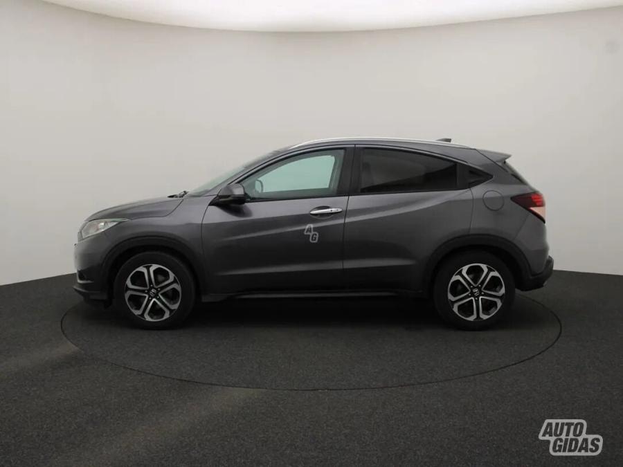 Grey Honda HR-V 2017 in Vilnius, with an engine capacity of 1.60 L and mileage of 184 thousand km for 11999 €, photo 7 on AUTOMOTO.COM.LV
