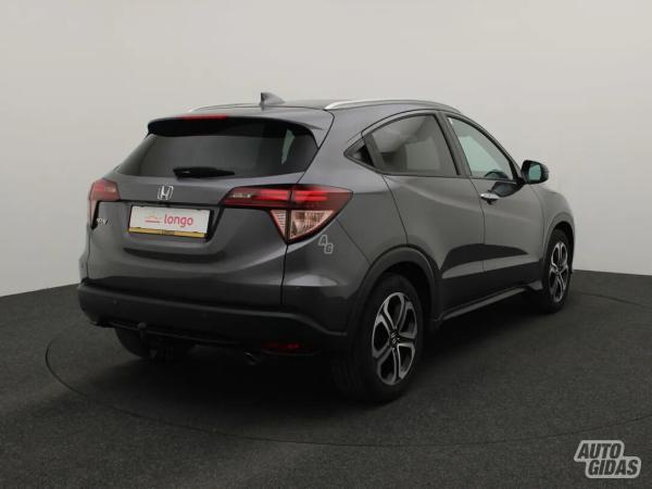 Grey Honda HR-V 2017 in Vilnius, with an engine capacity of 1.60 L and mileage of 184 thousand km for 11999 €, photo 8 on AUTOMOTO.COM.LV