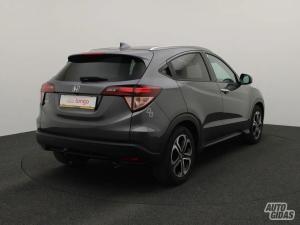 Grey Honda HR-V 2017 in Vilnius, with an engine capacity of 1.60 L and mileage of 184 thousand km for 11999 €, photo 9 on AUTOMOTO.COM.LV