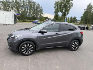 Grey Honda HR-V 2017 in Vilnius, with an engine capacity of 1.80 L and mileage of 110 thousand km for 10500 €, photo 7 on AUTOMOTO.COM.LV