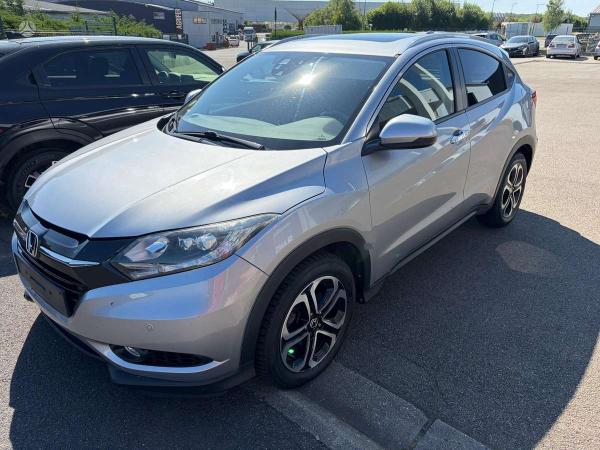 Pelēks Honda HR-V 2017 Alīta, ar dzinēja tilpumu 1.60 L un nobraukumu 187 tūkst. km par 11450 €, foto 2 vietnē AUTOMOTO.COM.LV