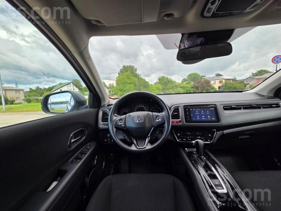 Pelēks Honda HR-V 2017 Ogre, ar dzinēja tilpumu 1.50 L un nobraukumu 76 tūkst. km par 15000 €, foto 8 vietnē AUTOMOTO.COM.LV