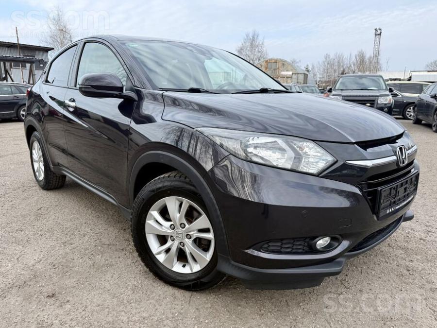 Pelēks Honda HR-V 2018 Rīga, ar dzinēja tilpumu 1.60 L un nobraukumu 0 tūkst. km par 9990 €, foto 1 vietnē AUTOMOTO.COM.LV