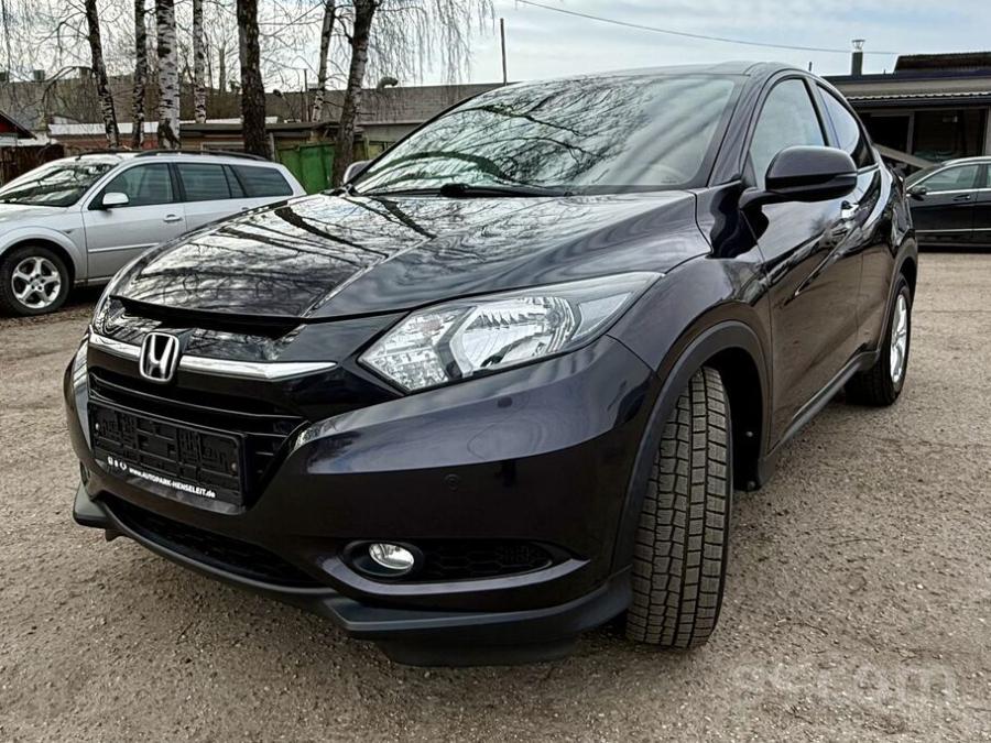Pelēks Honda HR-V 2018 Rīga, ar dzinēja tilpumu 1.60 L un nobraukumu 0 tūkst. km par 9990 €, foto 3 vietnē AUTOMOTO.COM.LV
