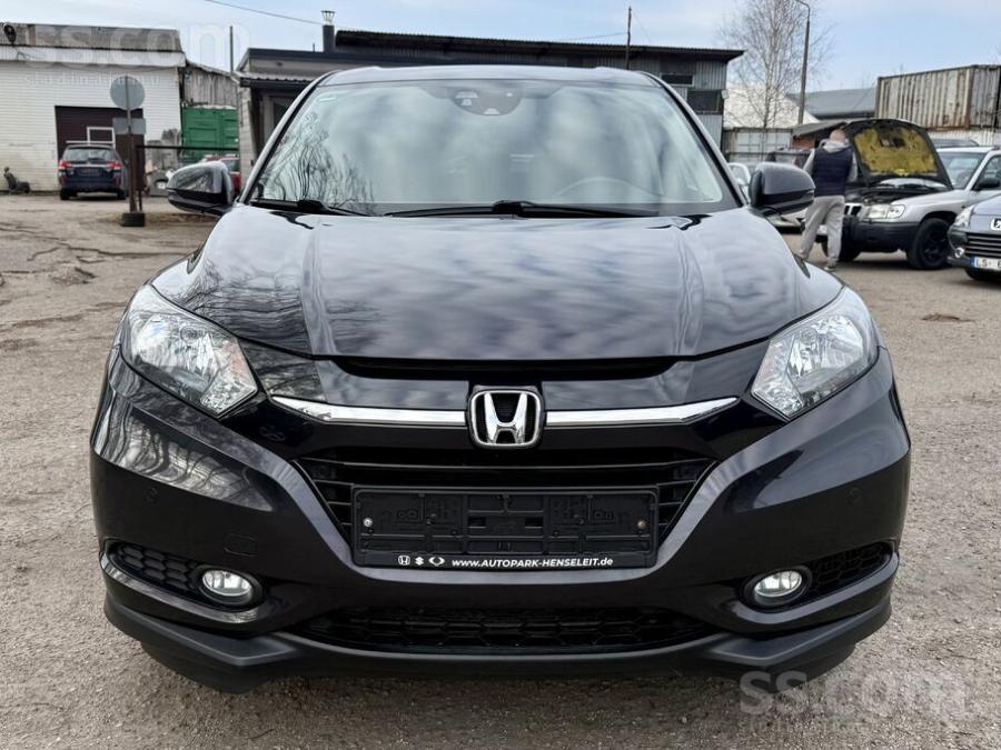 Pelēks Honda HR-V 2018 Rīga, ar dzinēja tilpumu 1.60 L un nobraukumu 0 tūkst. km par 9990 €, foto 5 vietnē AUTOMOTO.COM.LV