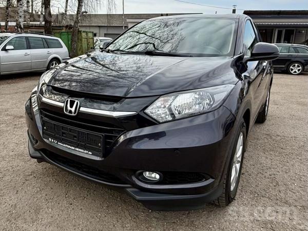 Grey Honda HR-V 2018 in Riga, with an engine capacity of 1.60 L and mileage of 0 thousand km for 9990 €, photo 5 on AUTOMOTO.COM.LV