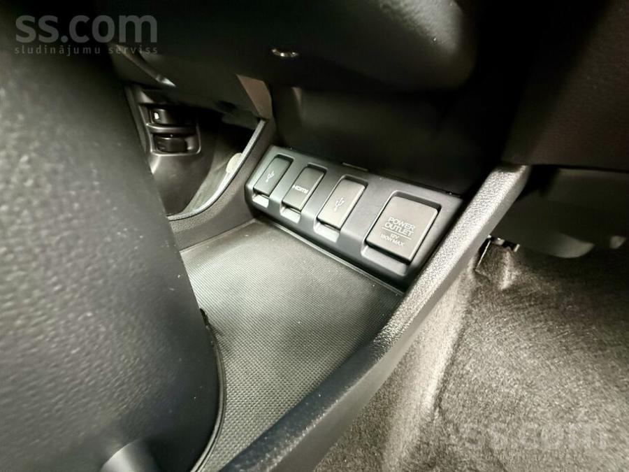 Pelēks Honda HR-V 2018 Rīga, ar dzinēja tilpumu 1.60 L un nobraukumu 0 tūkst. km par 9990 €, foto 18 vietnē AUTOMOTO.COM.LV