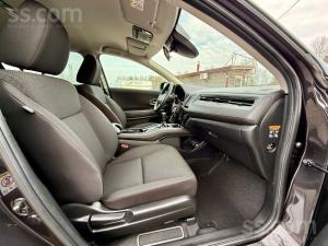 Pelēks Honda HR-V 2018 Rīga, ar dzinēja tilpumu 1.60 L un nobraukumu 0 tūkst. km par 9990 €, foto 19 vietnē AUTOMOTO.COM.LV