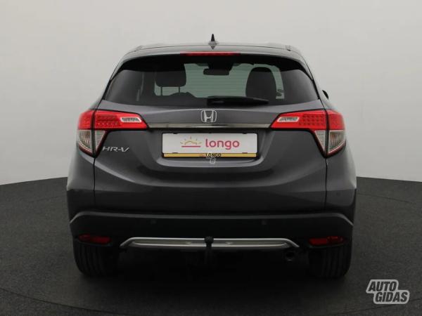 Grey Honda HR-V 2021 in Vilnius, with an engine capacity of 1.50 L and mileage of 192 thousand km for 15399 €, photo 5 on AUTOMOTO.COM.LV