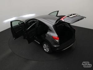 Pelēks Honda HR-V 2021 Viļņa, ar dzinēja tilpumu 1.50 L un nobraukumu 192 tūkst. km par 15399 €, foto 14 vietnē AUTOMOTO.COM.LV