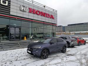 Grey Honda HR-V 2022 in Vilnius, with an engine capacity of 1.50 L and mileage of 56 thousand km for 27440 €, photo 2 on AUTOMOTO.COM.LV