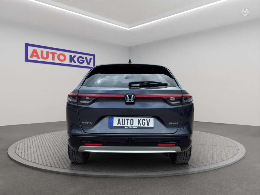 Grey Honda HR-V 2022 in Klaipeda, with an engine capacity of 1.50 L and mileage of 34 thousand km for 24999 €, photo 5 on AUTOMOTO.COM.LV