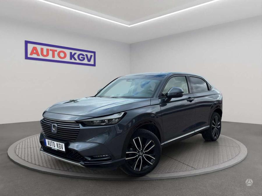 Grey Honda HR-V 2022 in Klaipeda, with an engine capacity of 1.50 L and mileage of 34 thousand km for 24999 €, photo 1 on AUTOMOTO.COM.LV