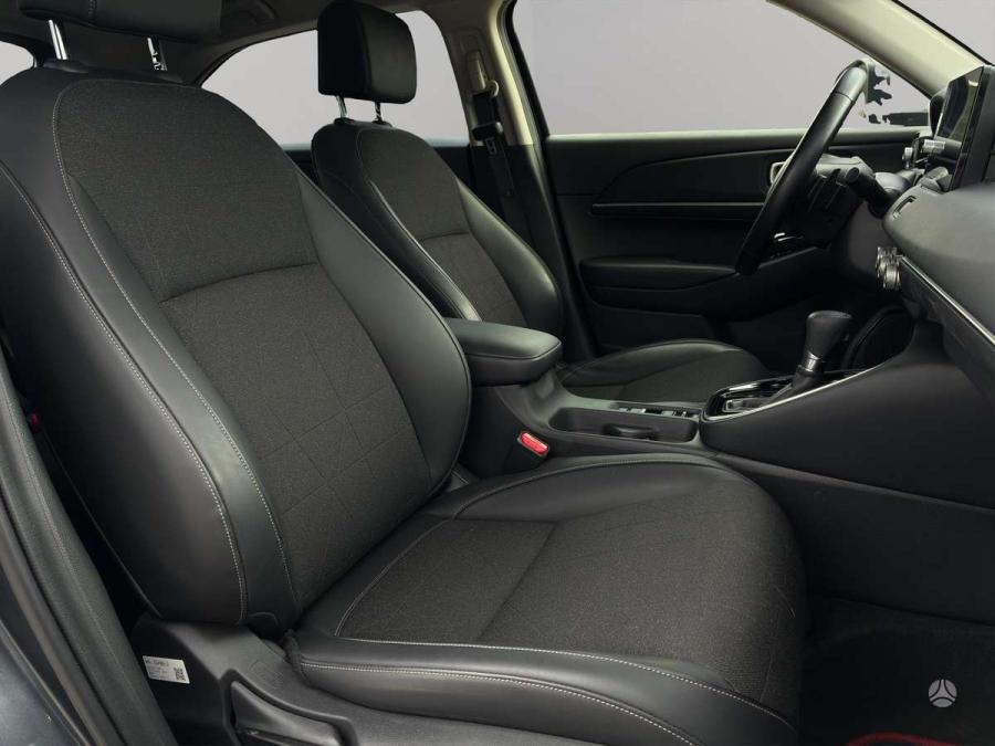 Pelēks Honda HR-V 2022 Klaipėda, ar dzinēja tilpumu 1.50 L un nobraukumu 34 tūkst. km par 24999 €, foto 9 vietnē AUTOMOTO.COM.LV