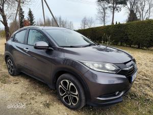 Grey Honda HR-V 2017 in Tallinn, with an engine capacity of 1.50 L and mileage of 92 thousand km for 14500 €, photo 4 on AUTOMOTO.COM.LV
