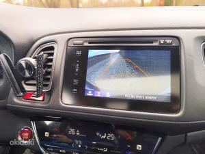 Grey Honda HR-V 2017 in Tallinn, with an engine capacity of 1.50 L and mileage of 92 thousand km for 14500 €, photo 15 on AUTOMOTO.COM.LV