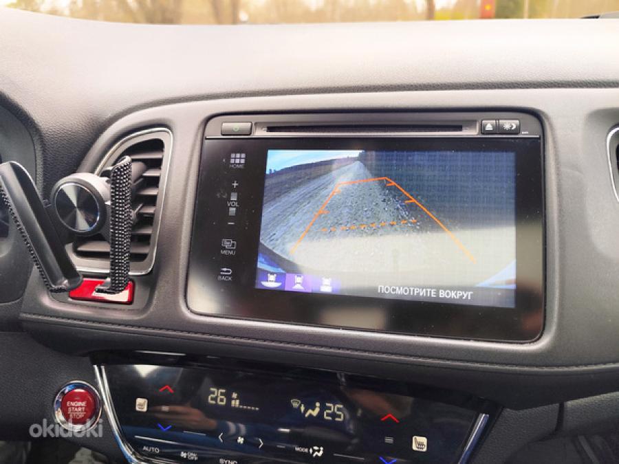 Grey Honda HR-V 2017 in Tallinn, with an engine capacity of 1.50 L and mileage of 92 thousand km for 14500 €, photo 15 on AUTOMOTO.COM.LV